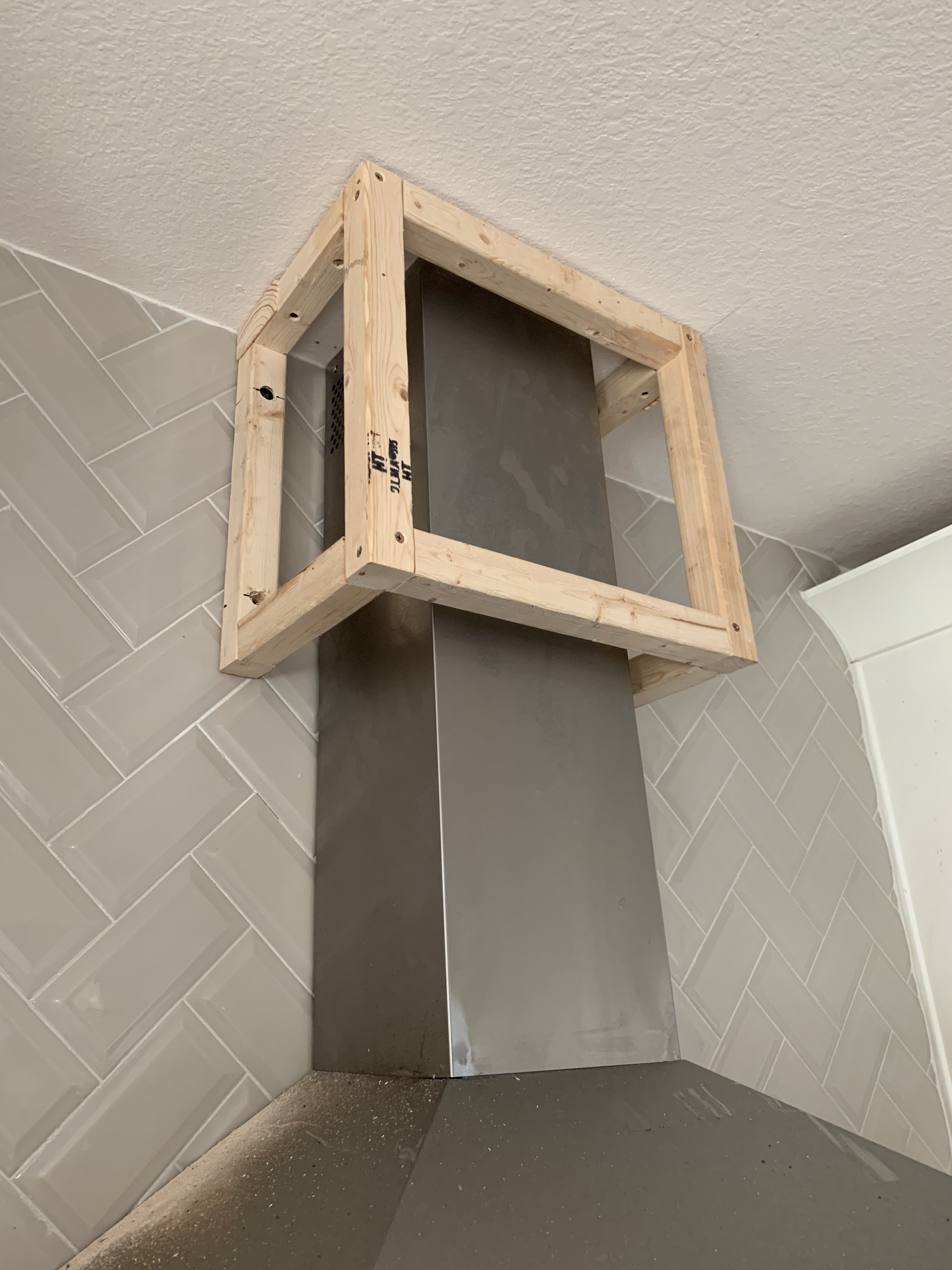 Kitchen Vent-hood Makeover - TOUCHES OF WOOD